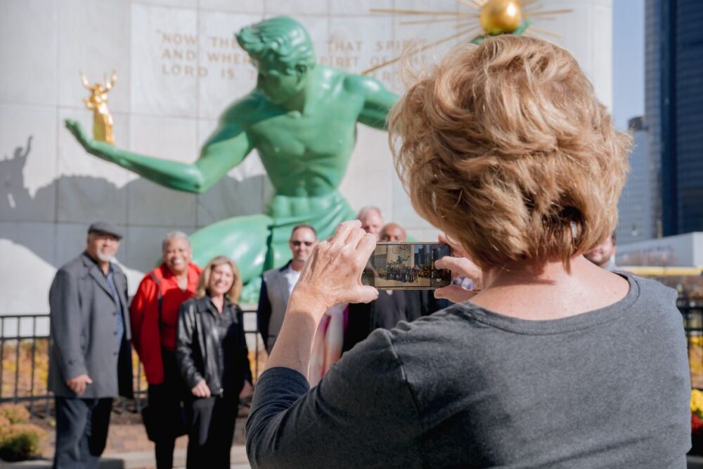 Downtown Detroit Walking Tour | City Tour Detroit
