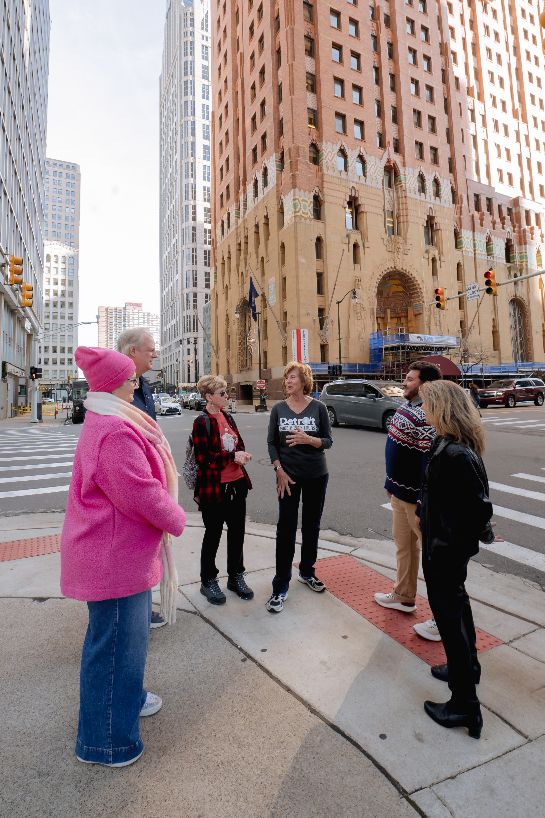 Downtown Detroit Walking Tour | City Tour Detroit