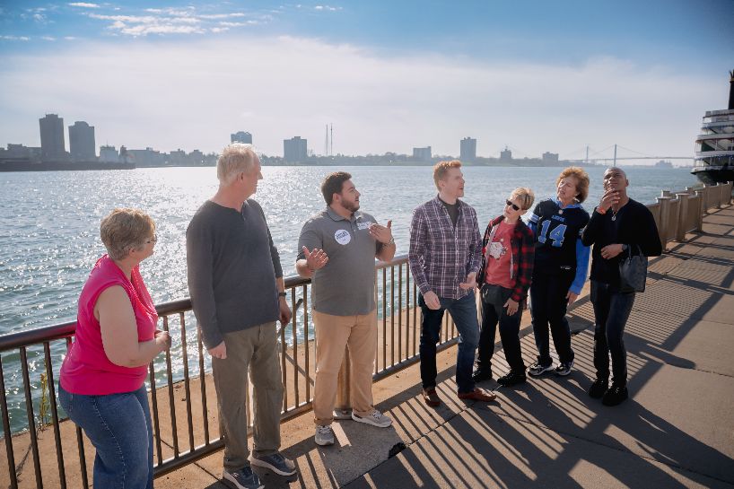 Downtown Detroit Walking Tour | City Tour Detroit